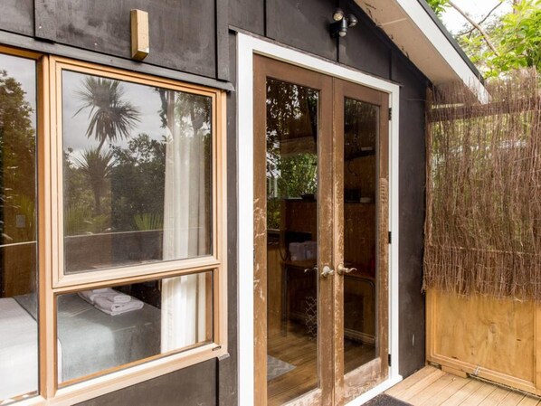 Quarto Standard | Secretária, Wi-fi grátis, roupa de cama fornecida 