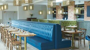 Pequeno-almoço preparado no momento diário (17.50 GBP por pessoa)