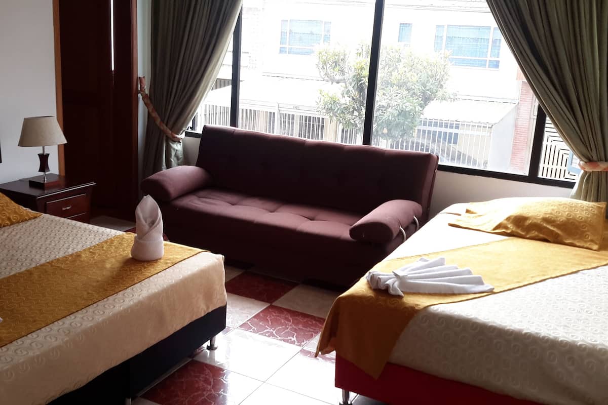 Ferro/tábua de engomar, Wi-fi grátis, roupa de cama fornecida