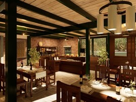 Serviço de café da manhã, culinária argentina, vistas para a piscina 