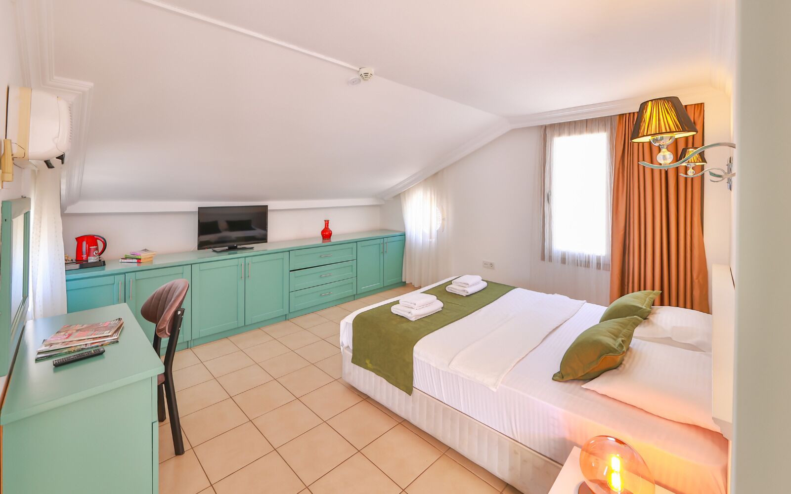 Cobertura panorâmica, 2 quartos, cozinha americana, vista para o mar | Roupas de cama premium, Wi-Fi de cortesia