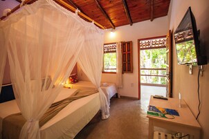 Premium Triplo | Wi-Fi de cortesia, roupa de cama