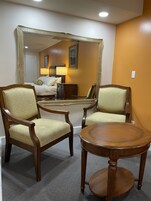 Suíte estúdio, 1 cama King, para não fumantes | Roupas de cama antialérgicas, edredons de pluma