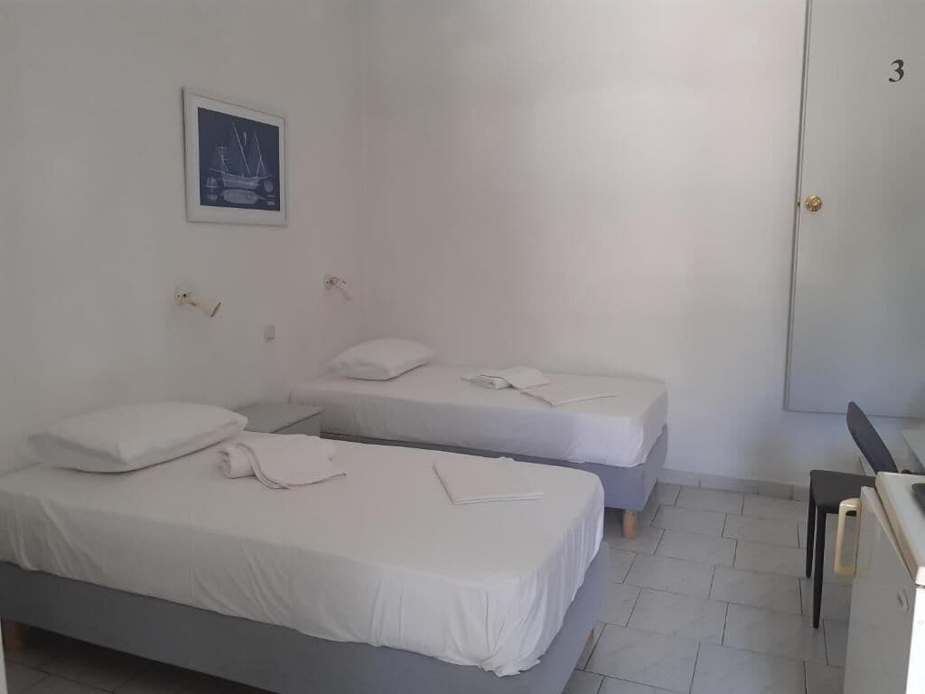 Secretária, camas desdobráveis, Wi-fi grátis, roupa de cama fornecida 