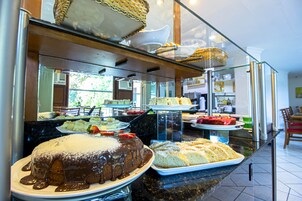Café da manhã, almoço e jantar