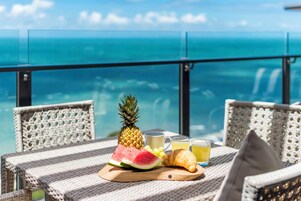 Roupas de cama premium, cofres nos quartos