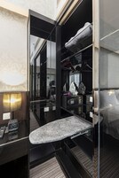 Apartamento Executivo, 1 quarto | Roupa de alta qualidade, edredões de penas 