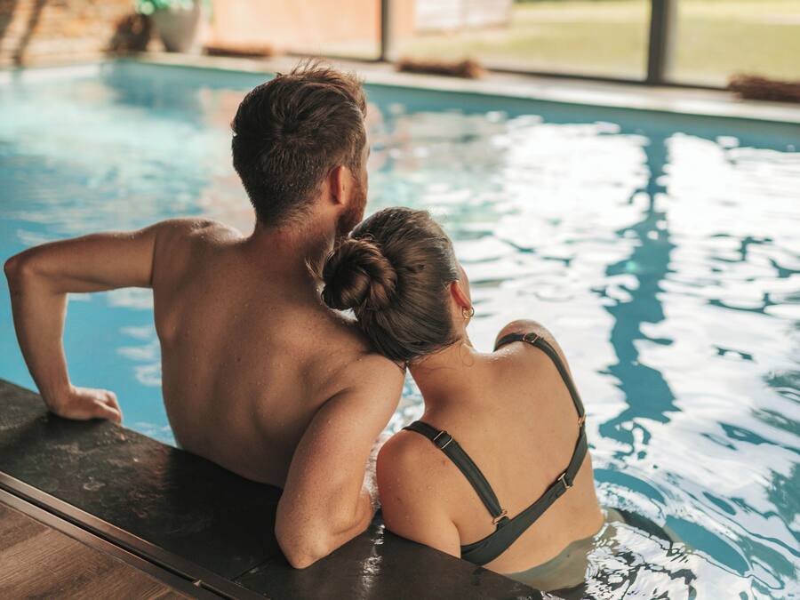 Piscina interior, piscina exterior