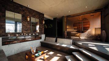 Sala(s) para tratamentos a casais, sauna, banheira de hidromassagem