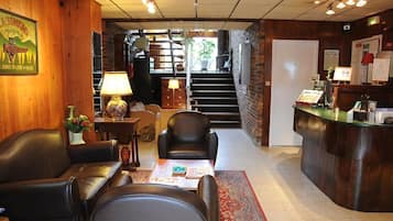 Lounge no saguão