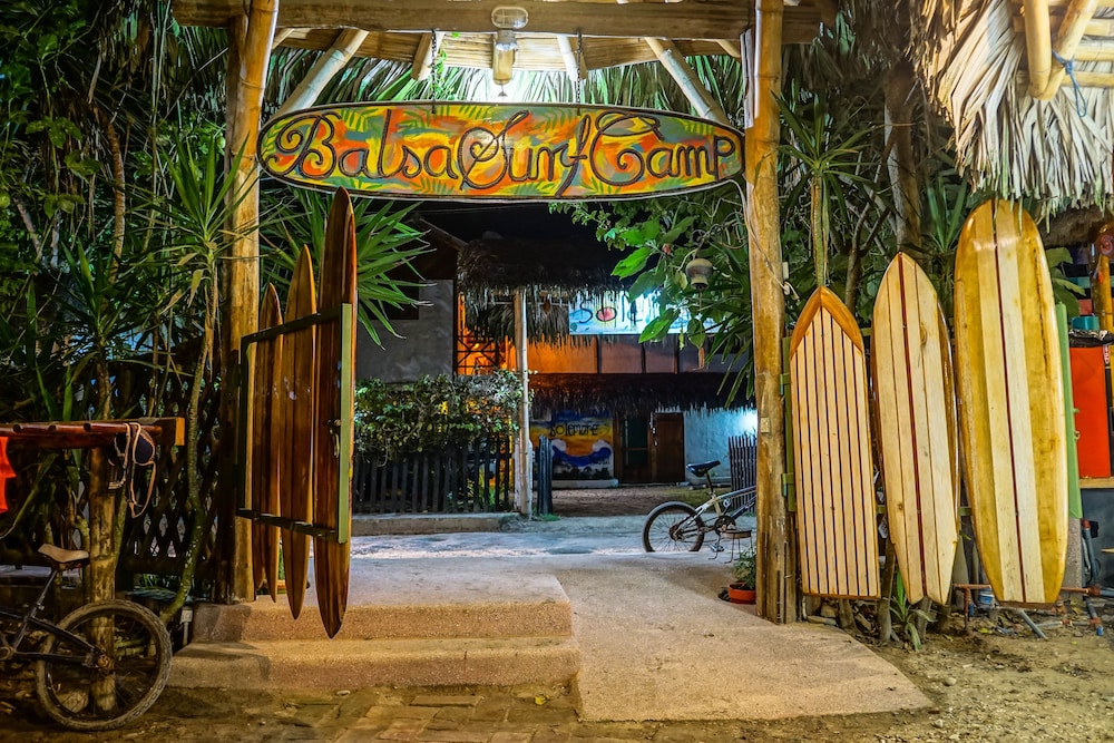 Balsa Surf Camp By Rotamundos - Montanita