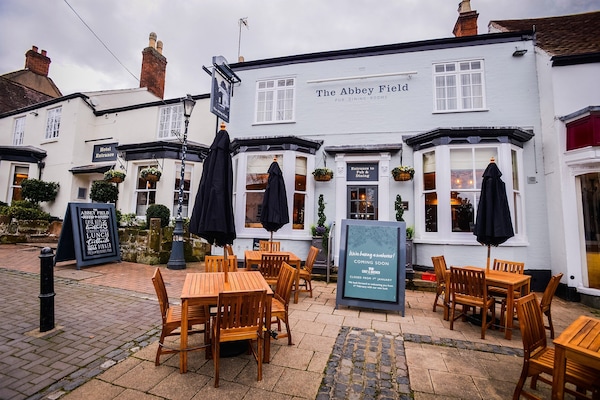 Abbeyfield By Chef And Brewer Collection - Kenilworth, UK