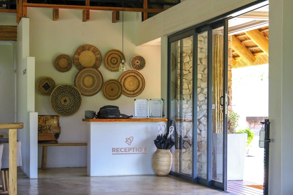 Barefoot Addo Elephant Lodge - Western Cape