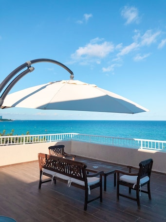 Terraço/pátio interior. Hotel Llorca