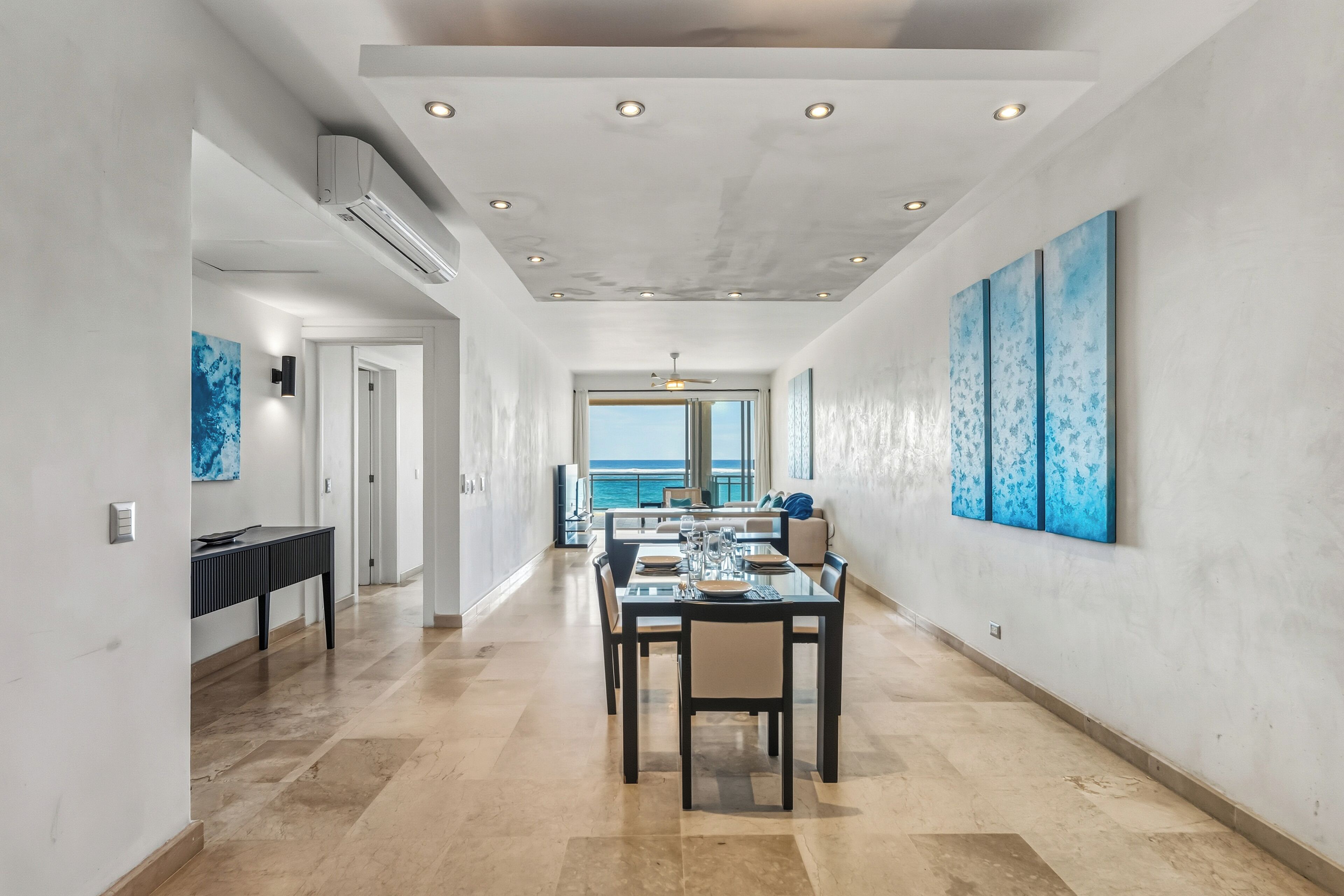 Apartamento Deluxe, 2 quartos | Refeições no quarto