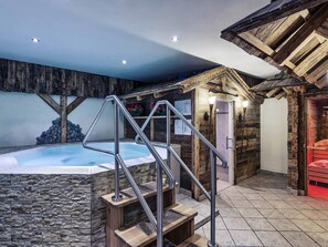 Sauna, banheira de hidromassagem, banho turco 