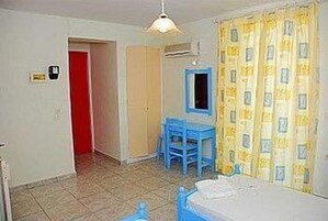 Cofres nos quartos, escrivaninha, camas extras/dobráveis, Wi-Fi