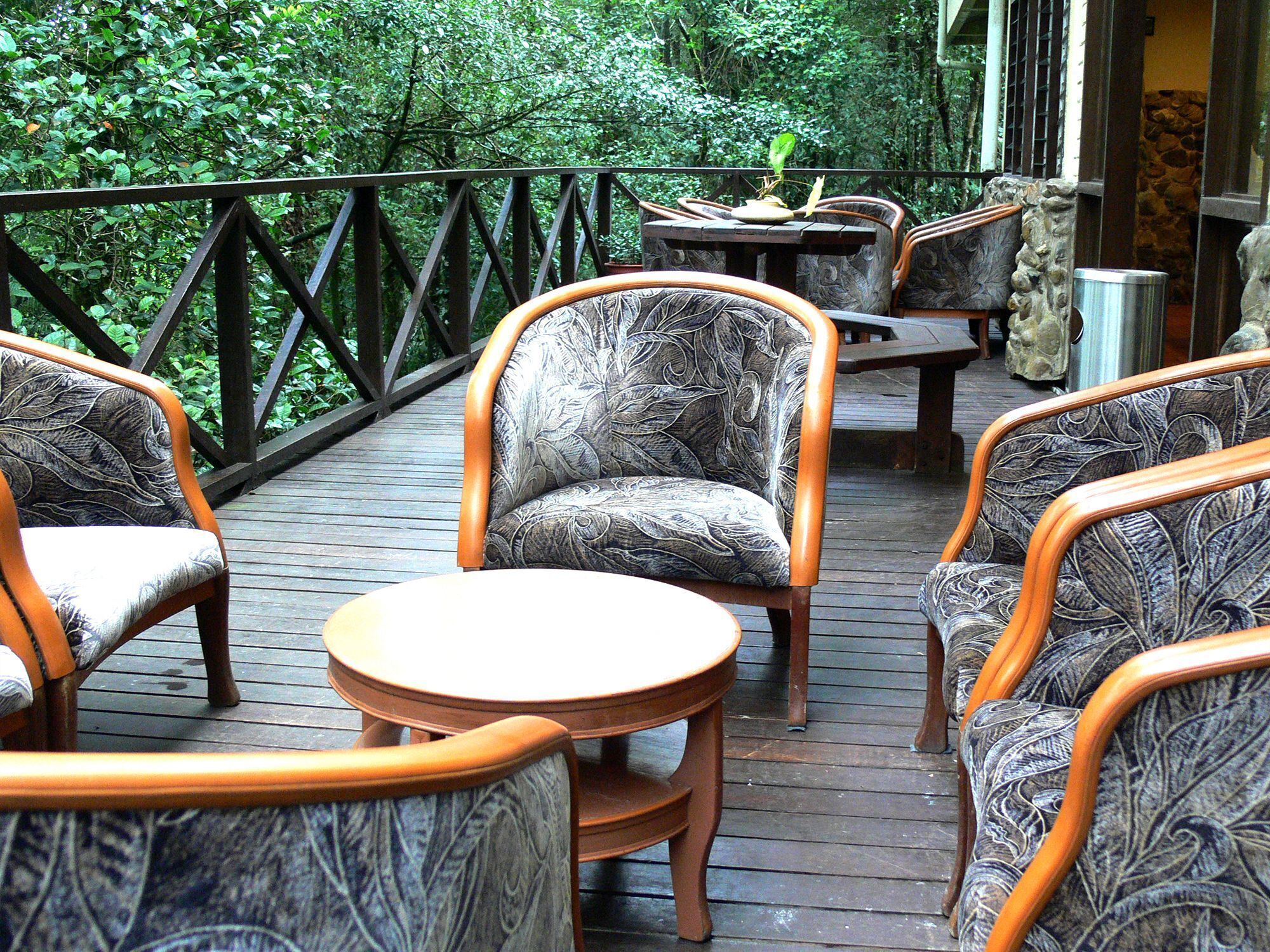 Pequenos-almoços, almoços e jantares servidos 