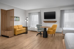 Quarto Standard | Secretária, secretária adequada para computadores portáteis 