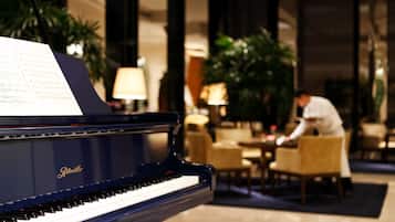 Este piano bar