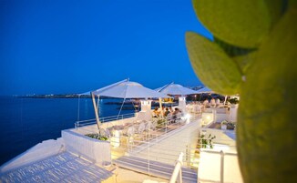 Pequenos-almoços e jantares servidos, incluindo cozinha local 