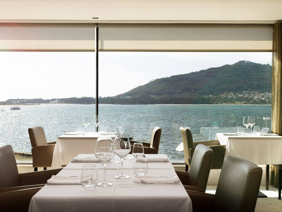 Pequenos-almoços, almoços, jantares servidos, cozinha portuguesa