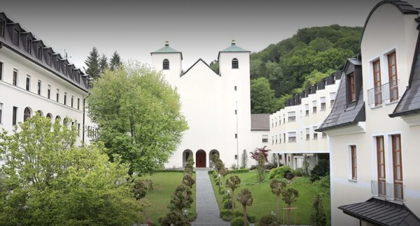 Kloster St. Josef - Neumarkt