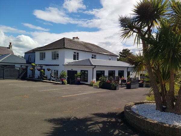 Hensleigh House - Charmouth