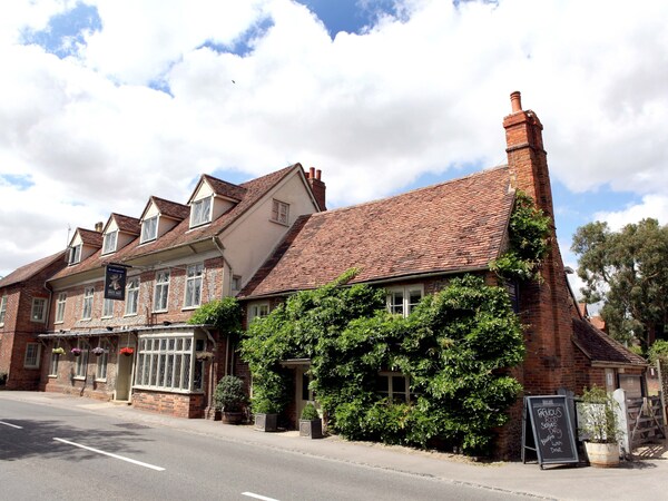 The White Hart - Buckinghamshire