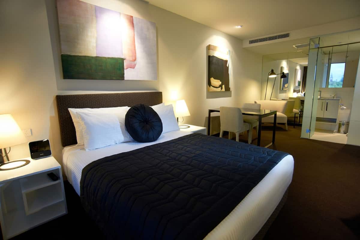 1 quarto, roupas de cama premium, edredons de pluma