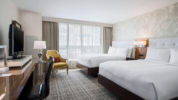 Quarto, 2 camas queen-size | Roupa de alta qualidade, edredões de penas, camas de colchão pillowtop