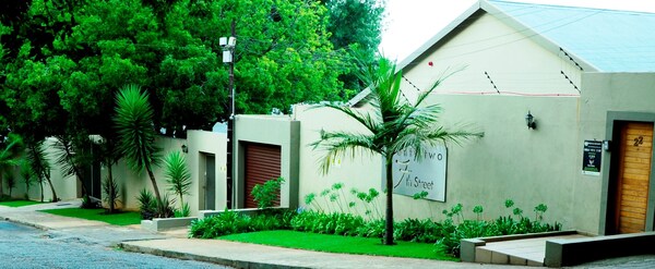 7th Street Guesthouse - Randburg