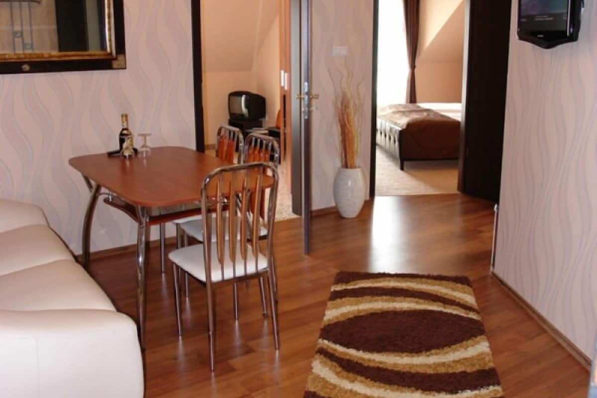Suite de Luxo | Cofre no quarto, secretária, quartos insonorizados, camas desdobráveis 