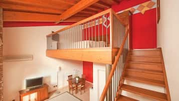 Quarto Quádruplo | 1 quarto, secretária, cortinas/cortinados opacos, Wi-fi grátis