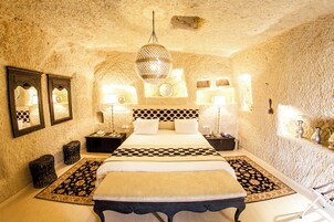 Suite Superior | Roupa de alta qualidade, cofre no quarto, com decoração personalizada 