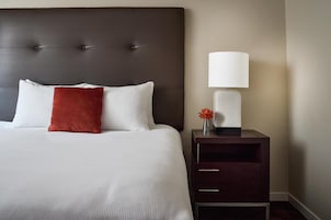 Roupas de cama premium, edredons de pluma, escrivaninha