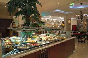 Café da manhã, almoço e jantar