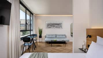 Suíte luxo | 1 quarto, roupas de cama premium, cofres nos quartos, escrivaninha