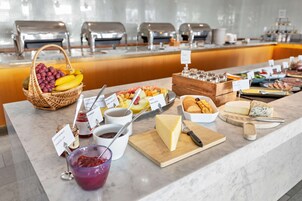 Pequeno-almoço tipo buffet diário incluído