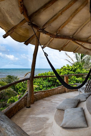 Master Suite Ocean Front king size bed | Terraço/pátio