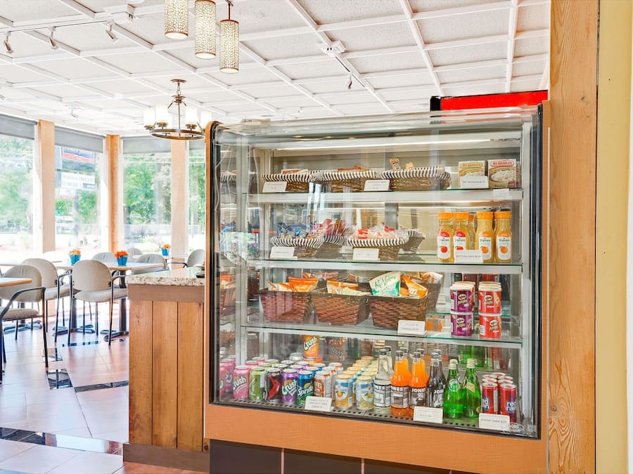 Café da manhã continental grátis todos os dias