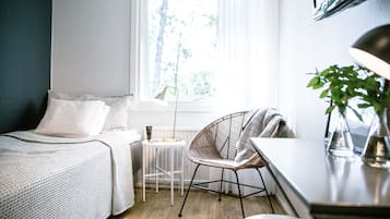 Escrivaninha, Wi-Fi de cortesia, roupa de cama