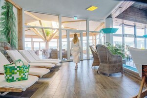 Sala(s) para tratamentos a casais, sauna, banheira de hidromassagem 