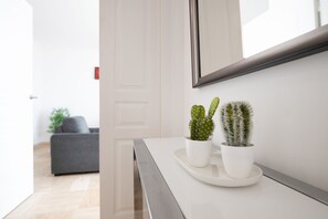 TV LED 43 polegadas com canais digitais, TV, DVD player