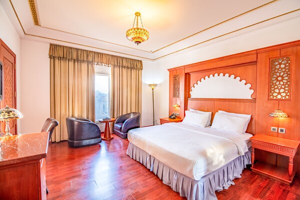 Platinum Hotel - Muscat