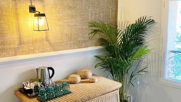 Suíte família | Wi-Fi de cortesia, roupa de cama