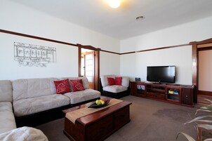 TV de tela plana 40 polegadas com canais digitais, TV LCD, lareira