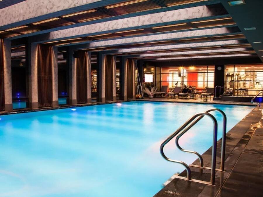 Piscina interna, piscina externa