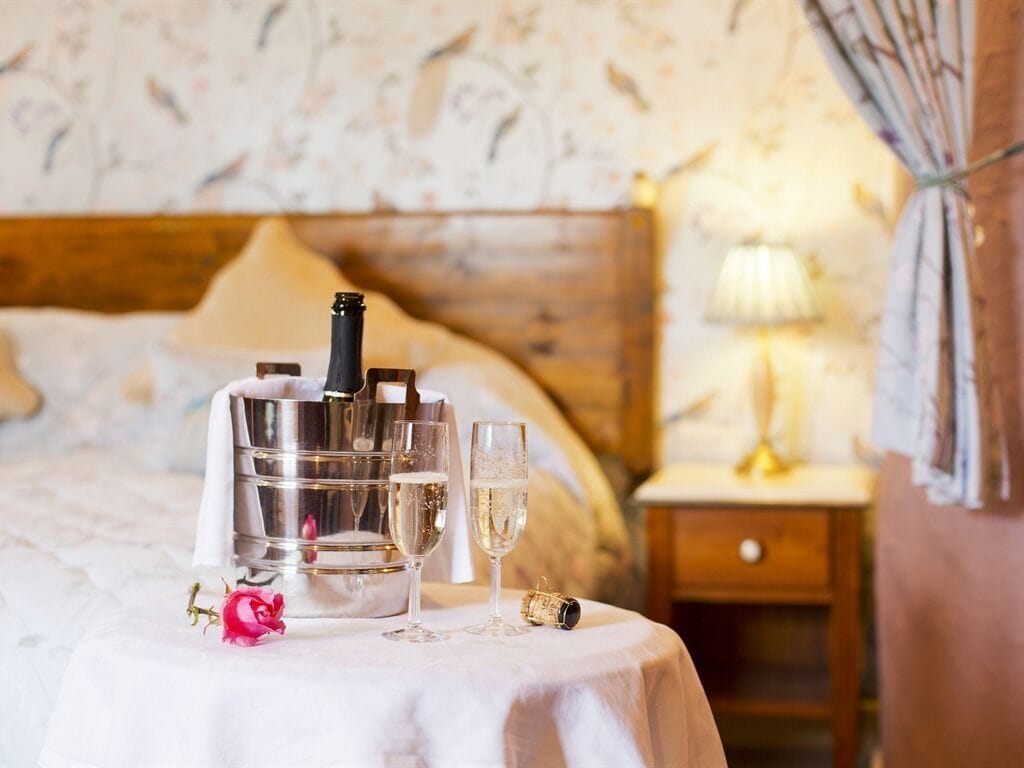 Quarto Duplo ou Twin Standard, casa de banho anexa