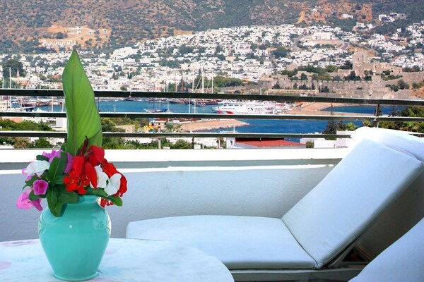 Emelce Aparts - Bodrum